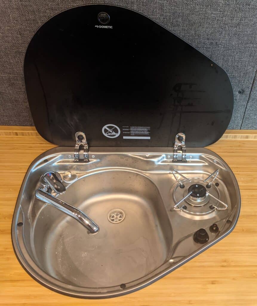 2021 Mercedes Sprinter 4X4 170 2500 High Roof - 1,700 miles - Vanlife ...