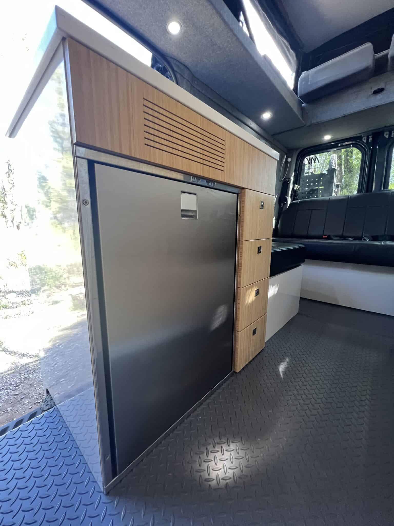 2017 4WD Pop-Top Sprinter - Vanlife Trader