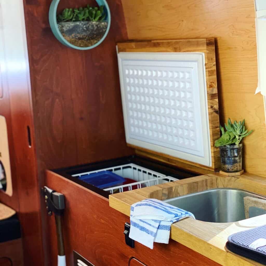 “Moose”: A 2004 Mercedes Sprinter, 2020 Conversion - Vanlife Trader