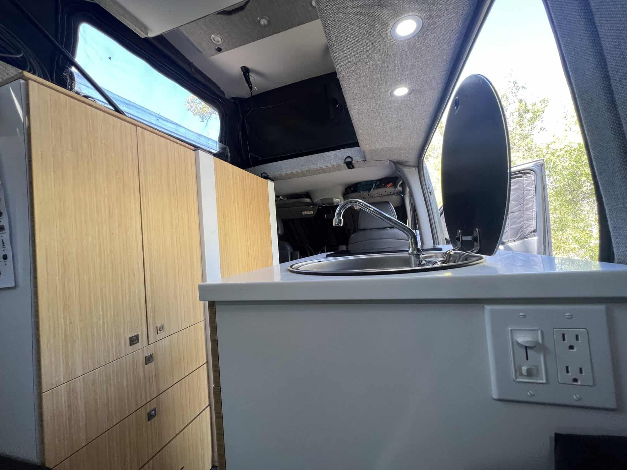 2017 4WD Pop-Top Sprinter - Vanlife Trader