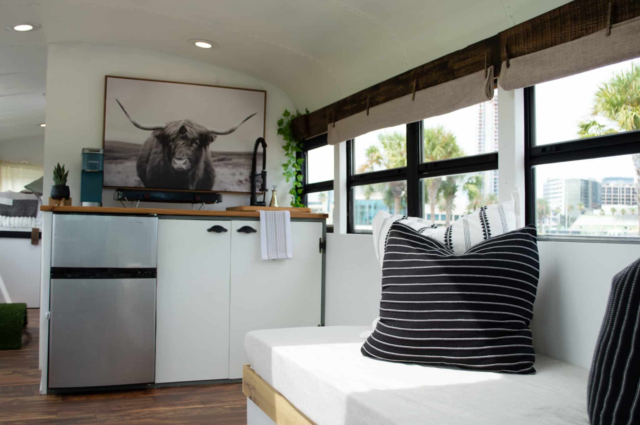 Hilly – Fully Converted Off-Grid Skoolie - Vanlife Trader