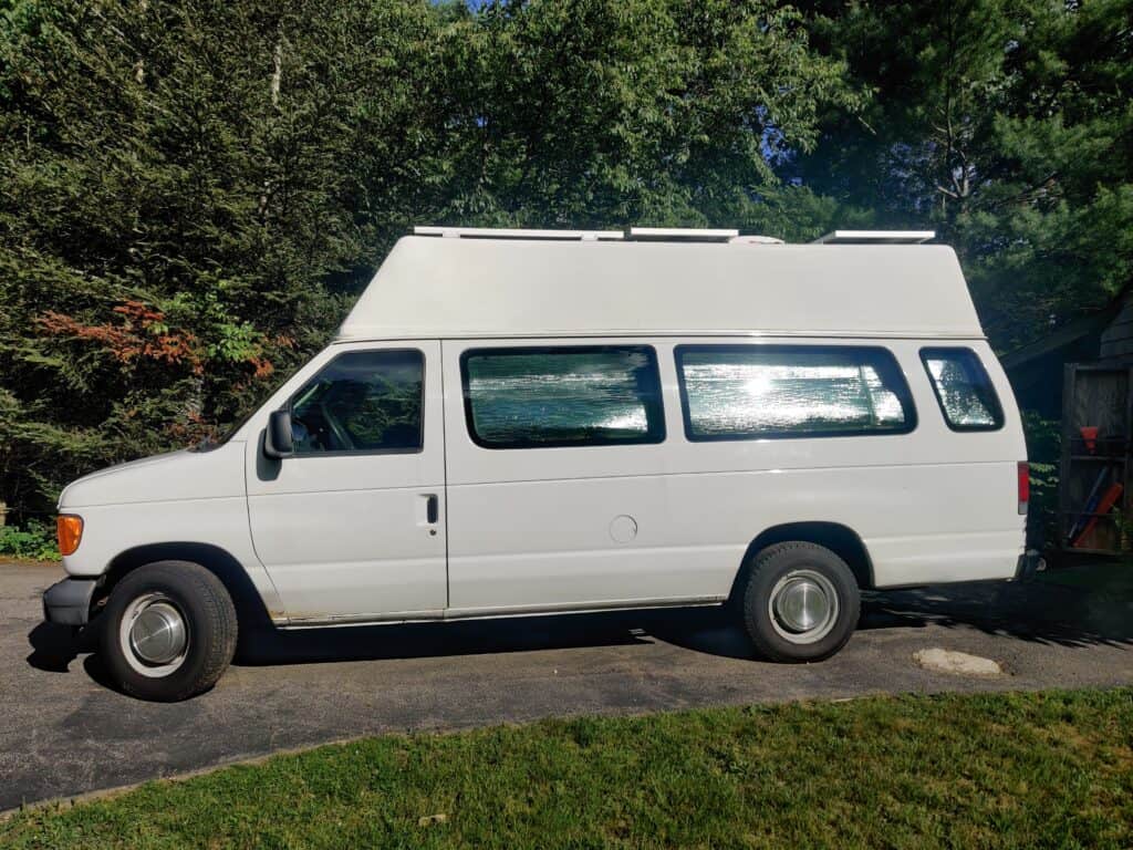 2006 Ford Econoline 2WD - Vanlife Trader
