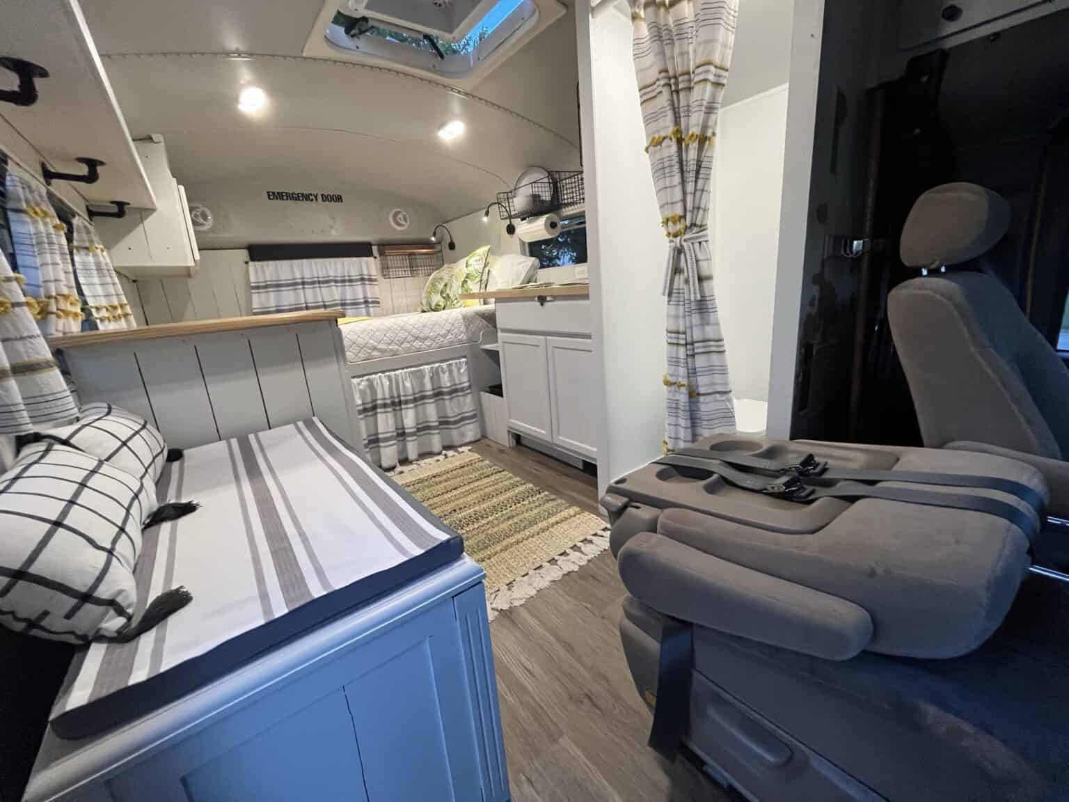 Stubby the Short Bus - Vanlife Trader