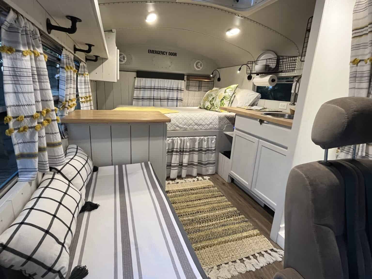 Stubby the Short Bus - Vanlife Trader