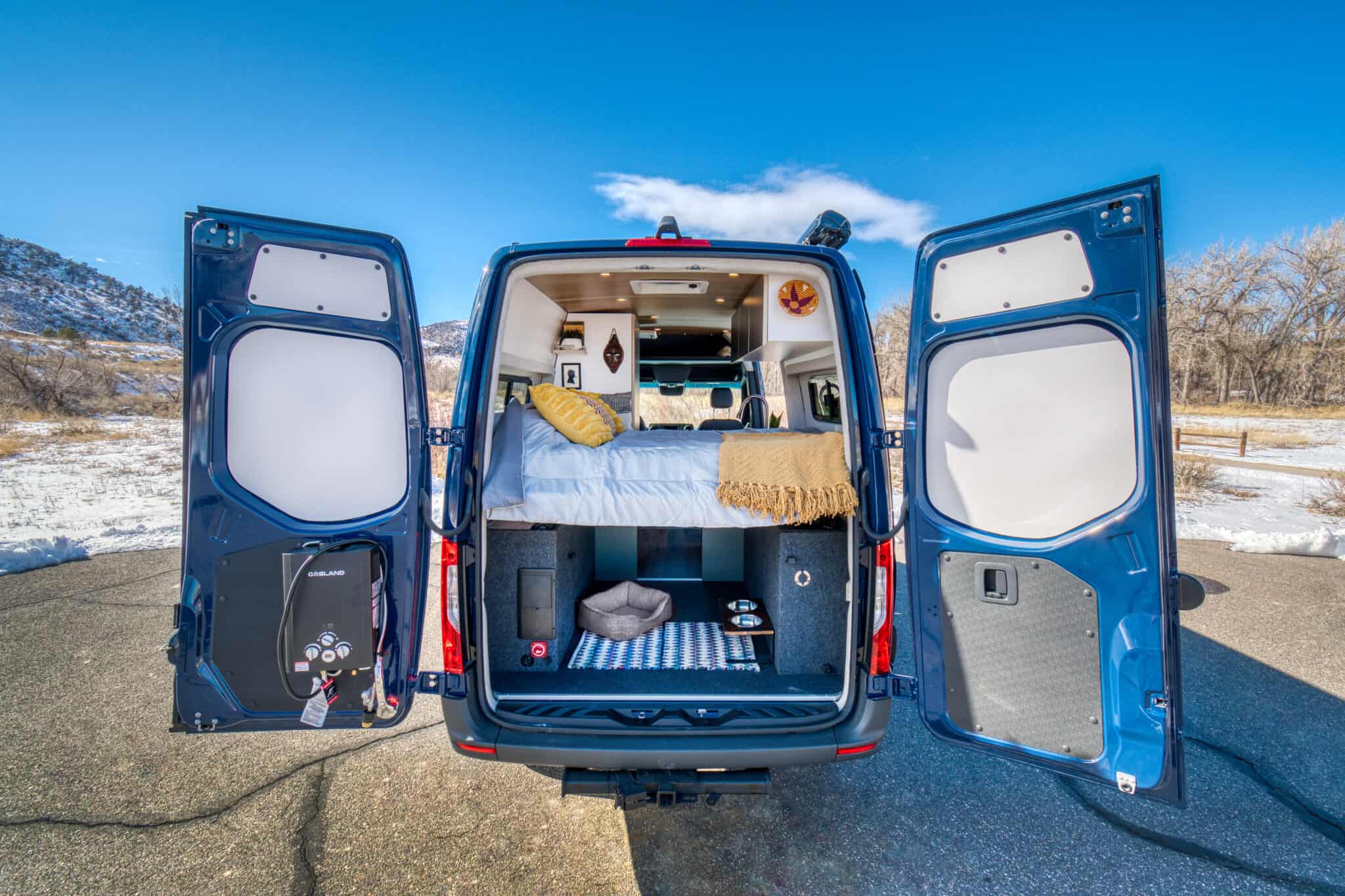 Vanlife Customs - Vanlife Trader