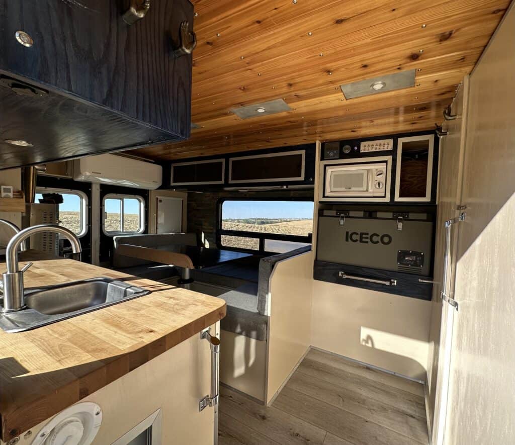 Ford Boondocking/4 season 1340watt solar, lithium conversion (Make ...