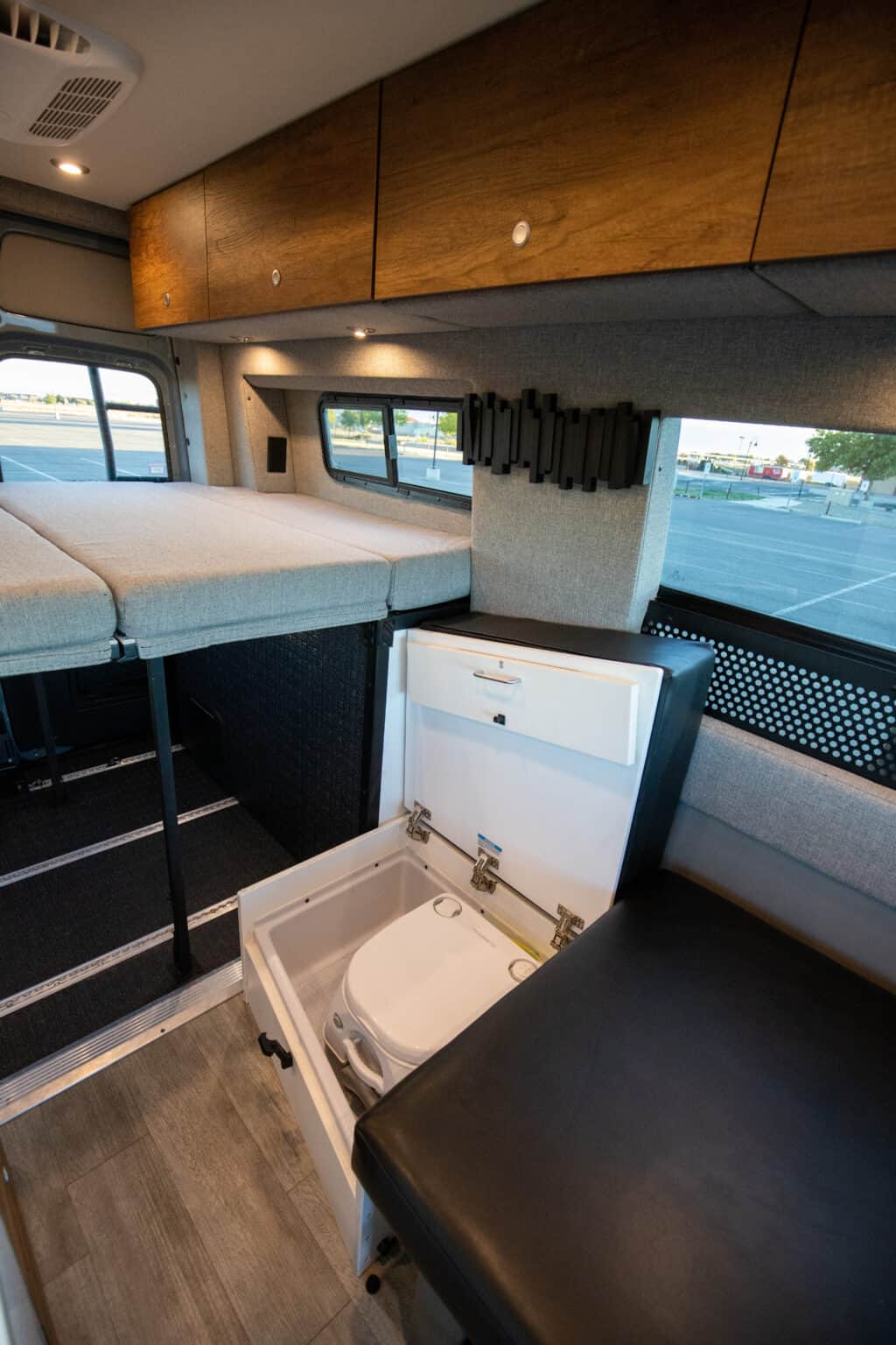 4×4 Sprinter – Storyteller Overland Stealth (RV Financing Available ...