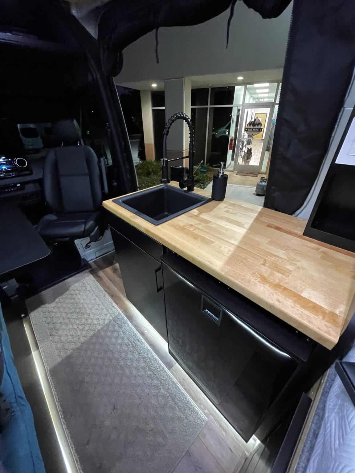 Lola- 2022 Mercedes Sprinter 4X4 Off-Grid Adventure Van - Vanlife Trader
