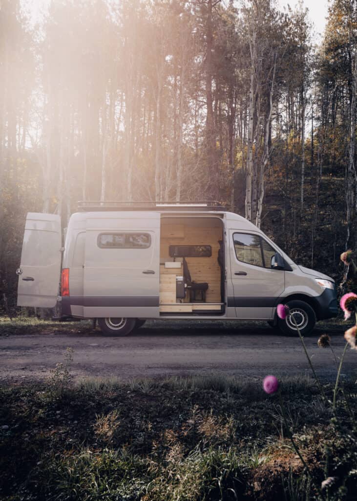 2019 Mercedes Sprinter Diesel Jump seats layout Seats 4- sleeps 2 TOMMY ...