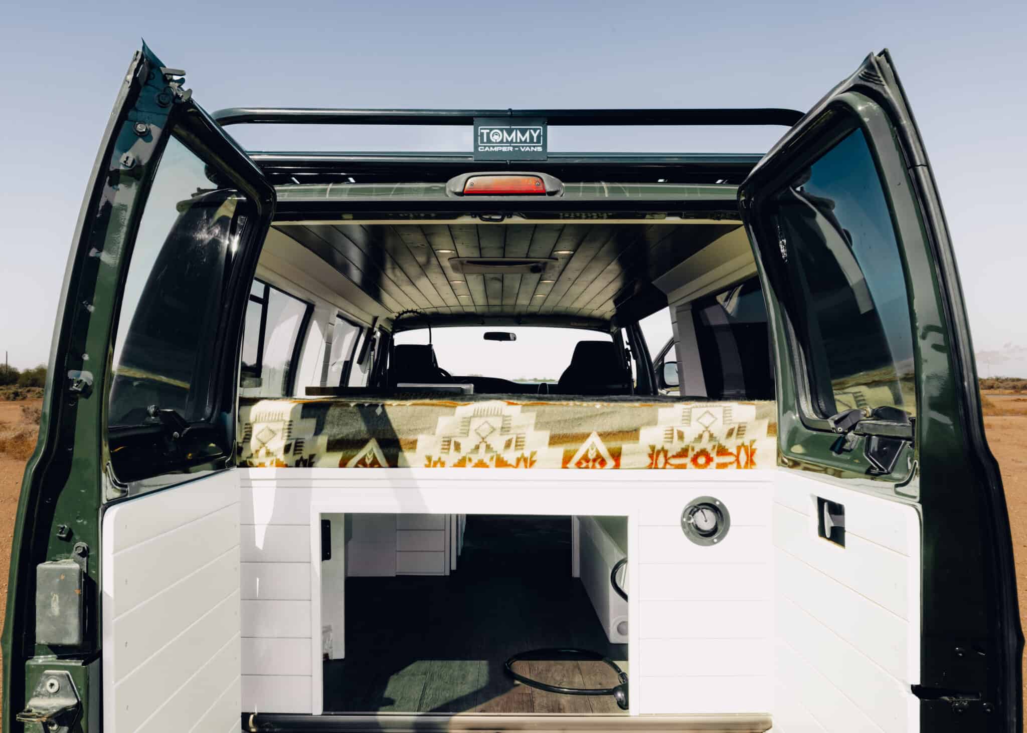 2001 Dodge B-Series 2WD - Vanlife Trader