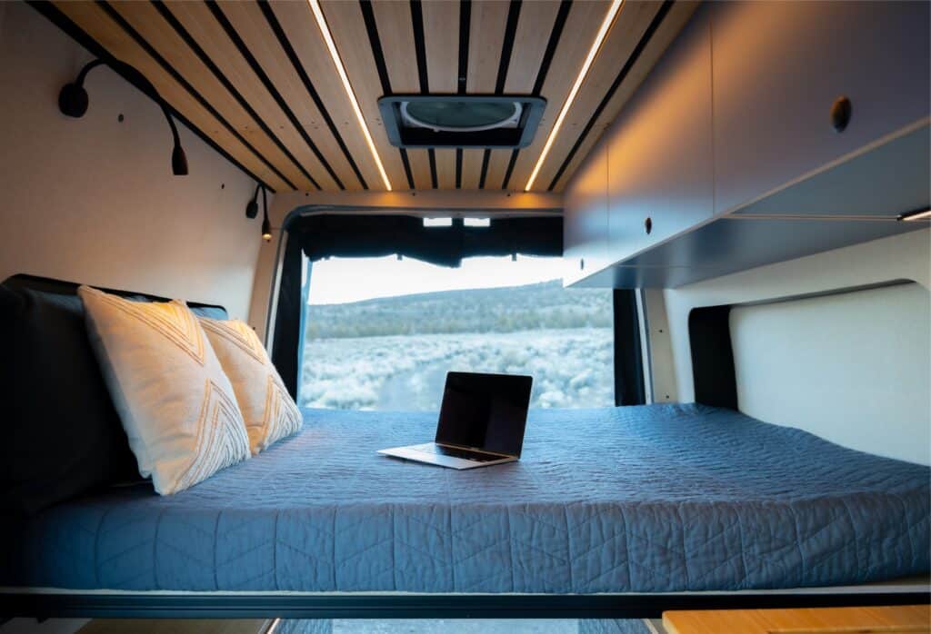 2021 Off-Road Sprinter 4X4 (BRAND NEW PREMIUM BUILD) - Vanlife Trader