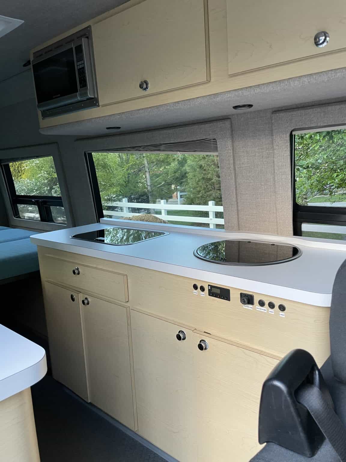 2015 4×4 Modern Family Campervan - Vanlife Trader
