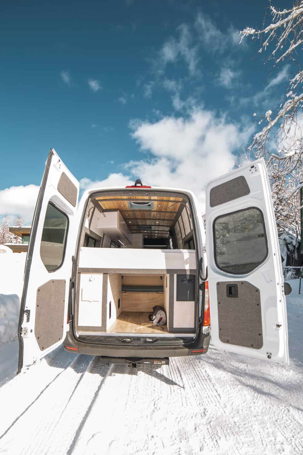 **Motivated Seller** 2019 Gorgeous Luxury 170″ Sprinter - Vanlife Trader