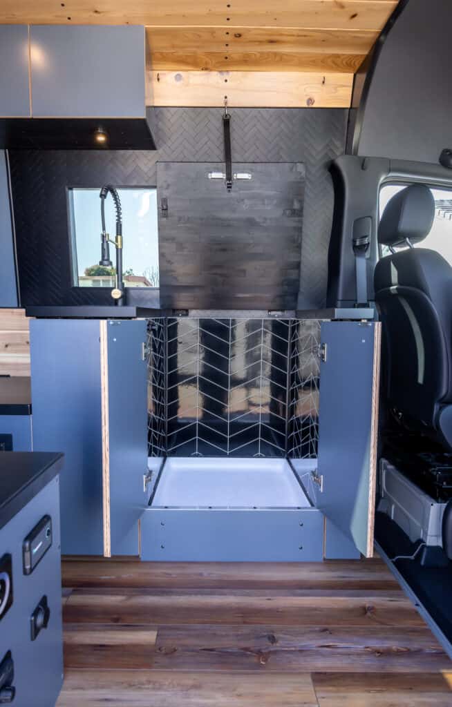 *NEW* Mercedes Sprinter – All Custom Pro Build - Vanlife Trader