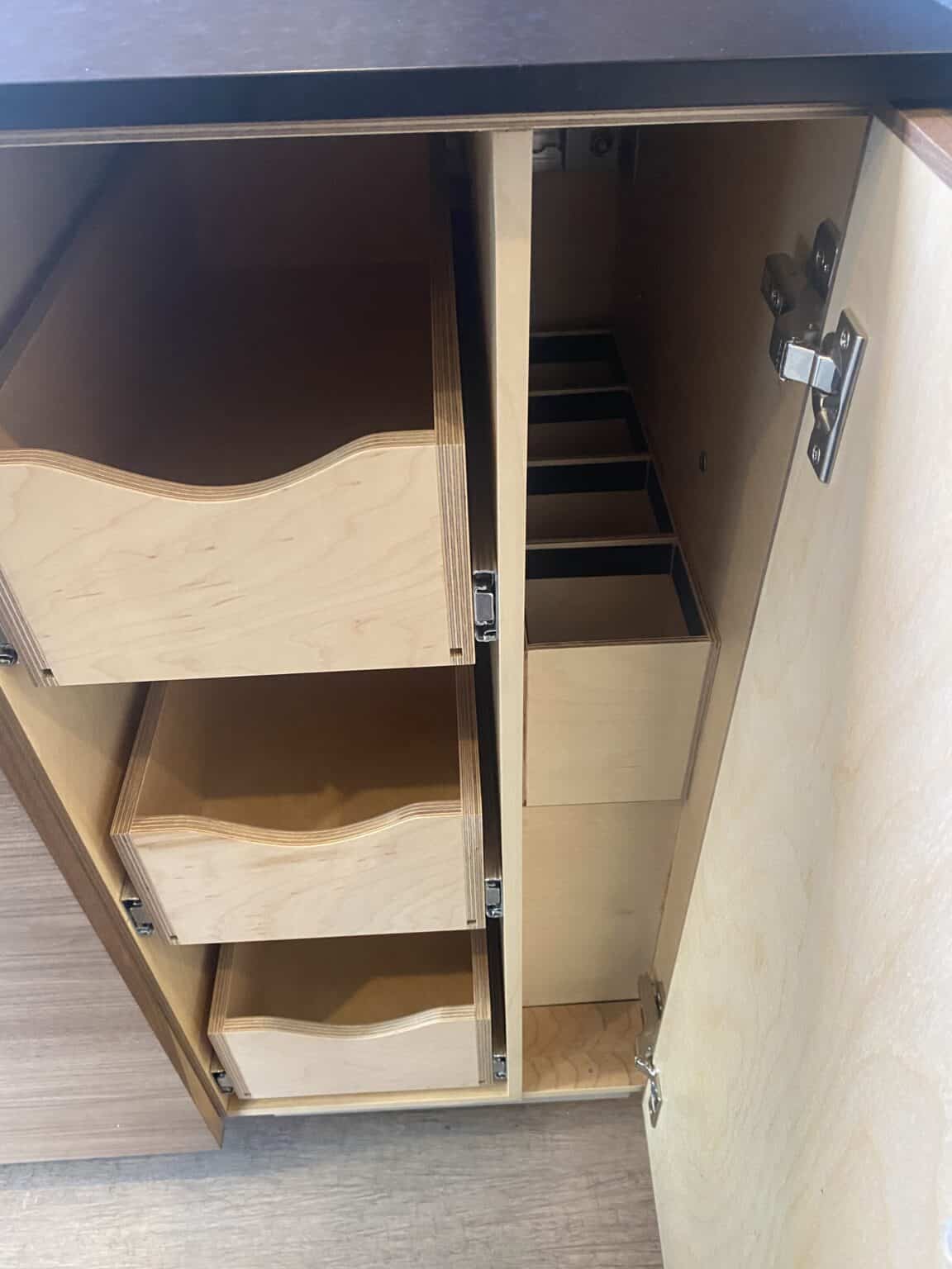 2021 Mercedes Sprinter 170 4×4 Pro build! - Vanlife Trader