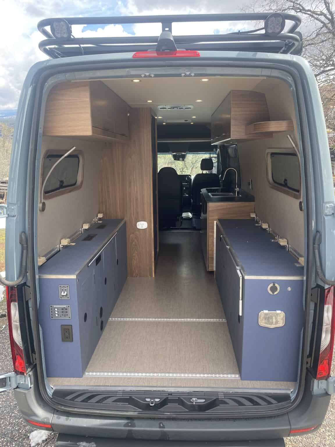 2021 Mercedes Sprinter 170 4×4 Pro build! - Vanlife Trader