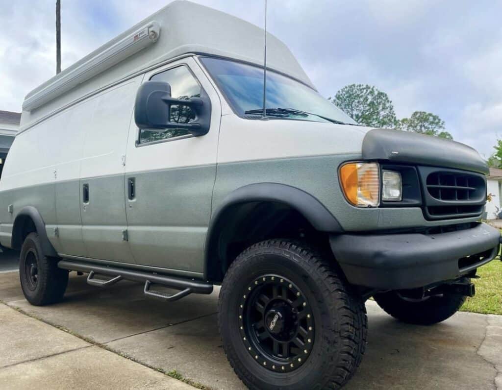 2001 Ford Econoline 2WD - Vanlife Trader