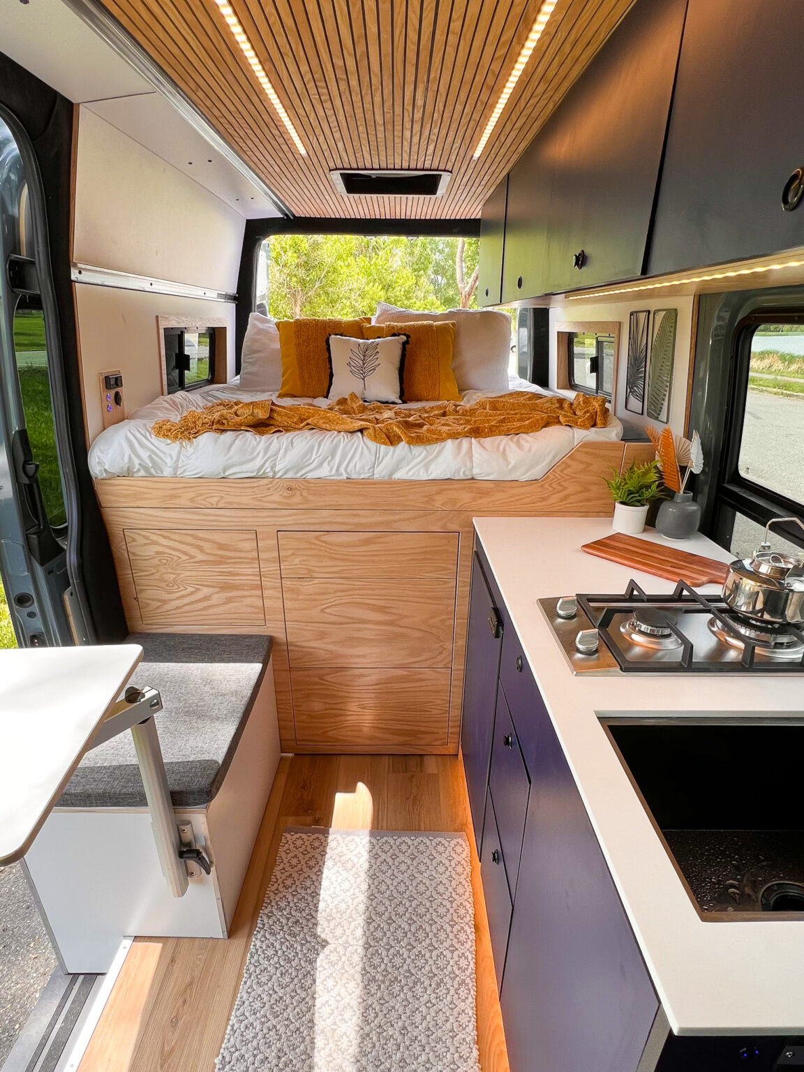Featherbuilt - Vanlife Trader