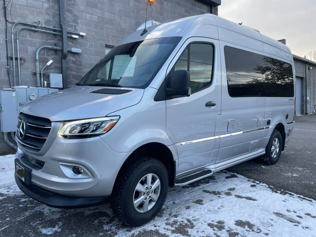 Mercedes Sprinter 4×4 Airstream - Vanlife Trader