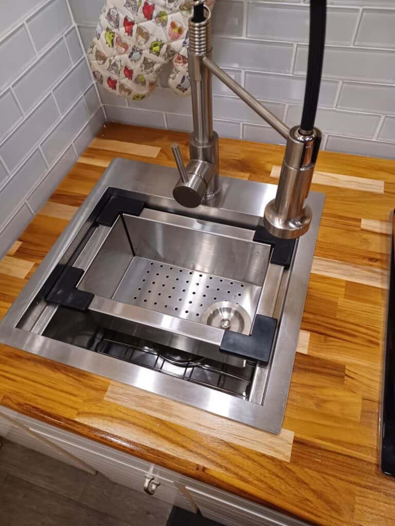 Full off grid camper build September 2022 - Vanlife Trader