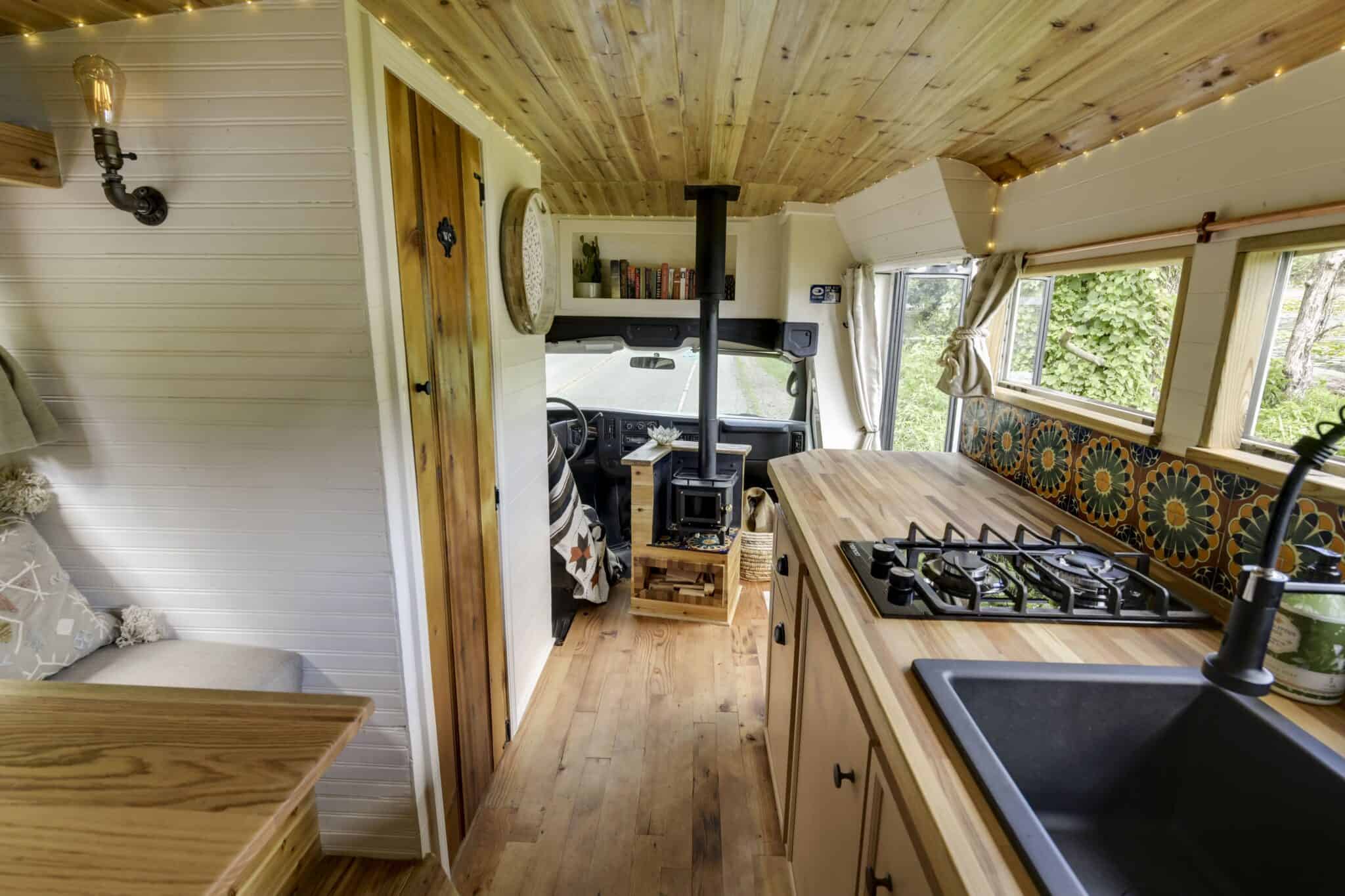 The Sweetest 5 Window Bus - Vanlife Trader
