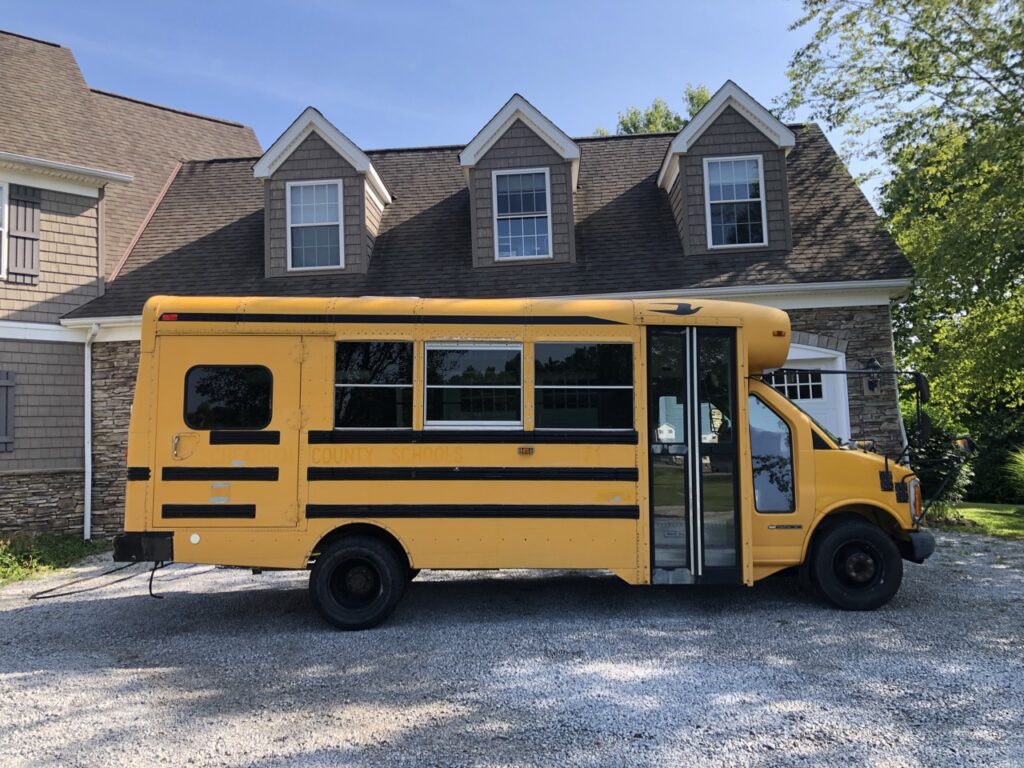 2001 Chevrolet Bus 2WD - Vanlife Trader