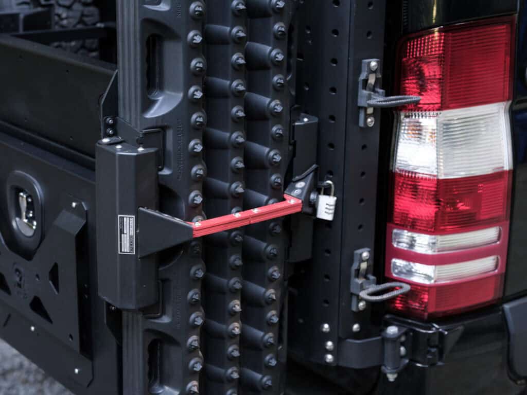 2018 MERCEDES SPRINTER 170 2500 4X4 – MODULAR & FLEXIBLE BUILDOUT ...