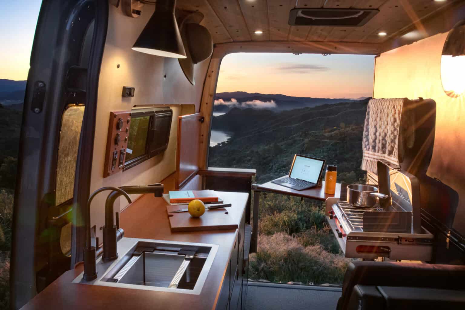 4×4 144″ Sprinter / 4-Season / 4-Sleeper / Unique Professional Build ...