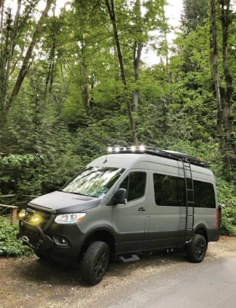 STEALTHY 2020 MERCEDES 4×4 SPRINTER OVERLAND - Vanlife Trader