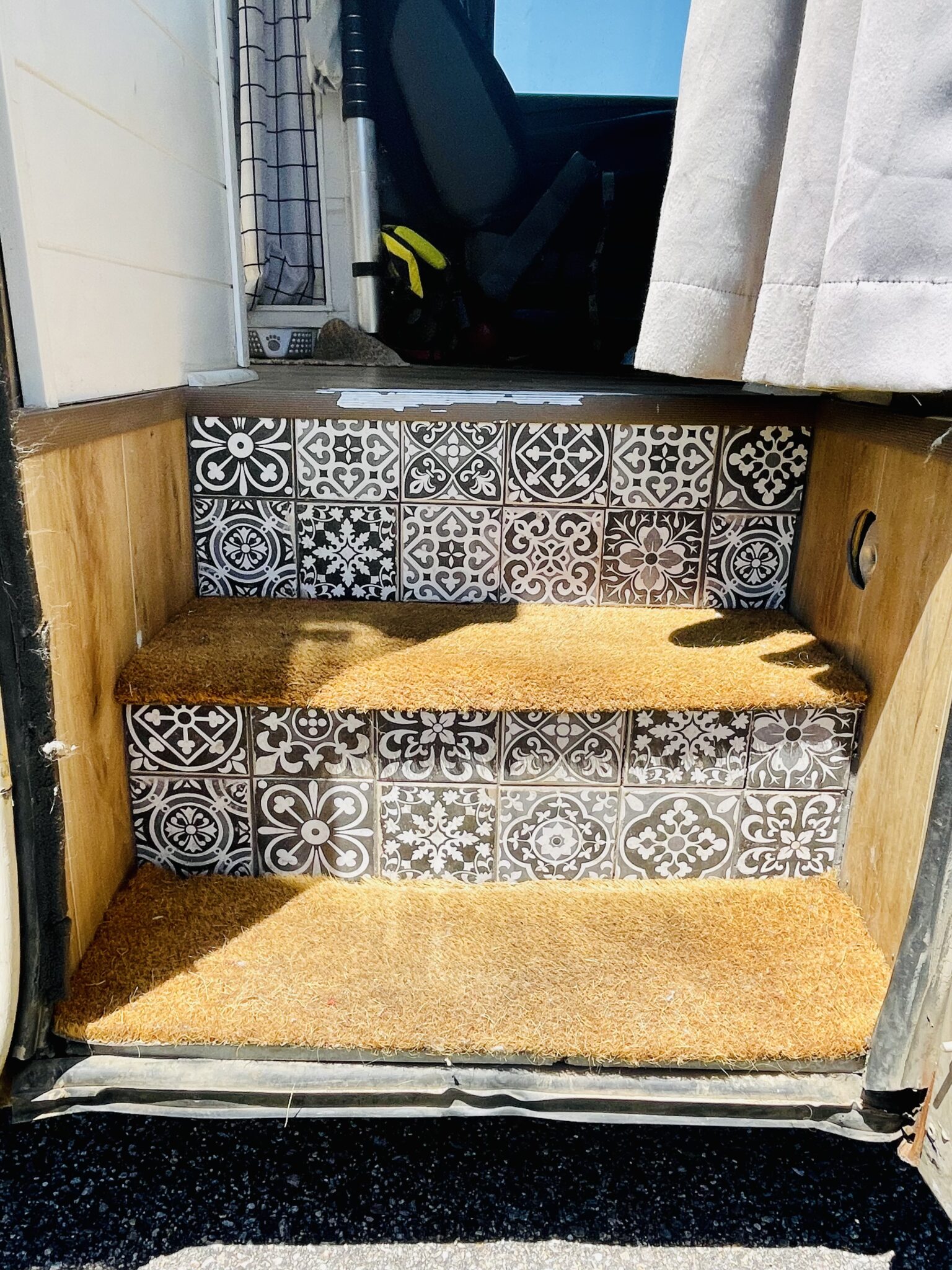 2003 GMC 5 Window Short Bus Skoolie Conversion - Vanlife Trader