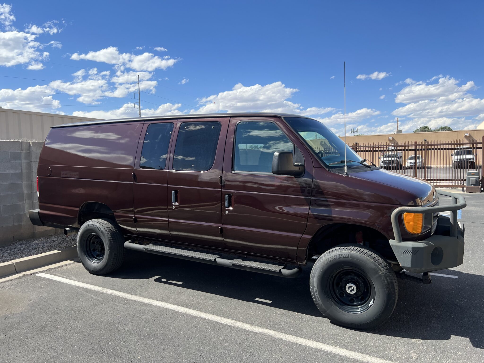 2003 Ford Econoline 4×4 7.3 Diesel - Vanlife Trader