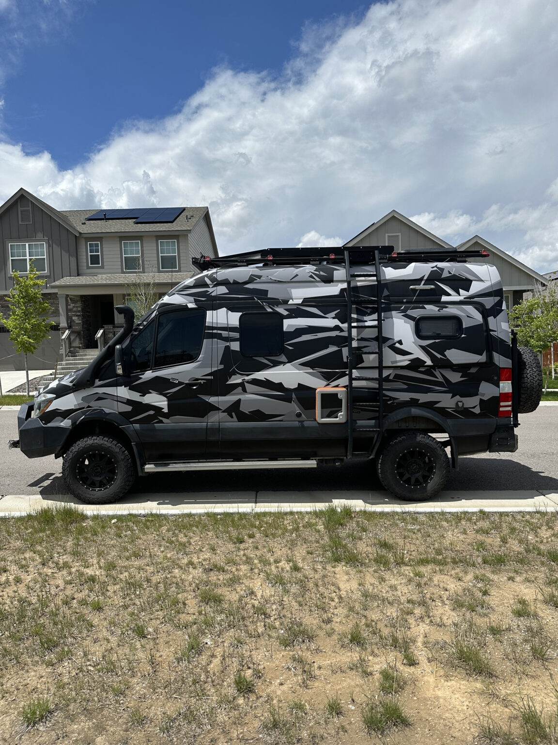 2019 Winnebago Revel – Mercedes Sprinter 4×4 - Vanlife Trader