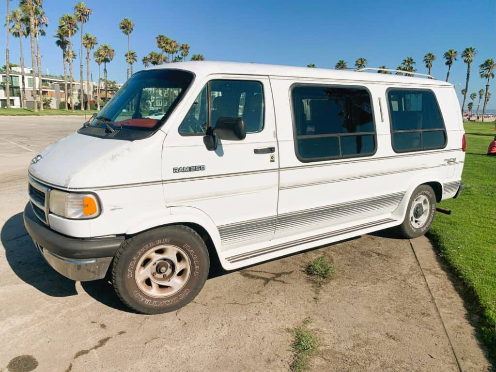 1994 Dodge Ram Van B250 **READY TO CUSTOMIZE CAMPERVAN** - Vanlife Trader