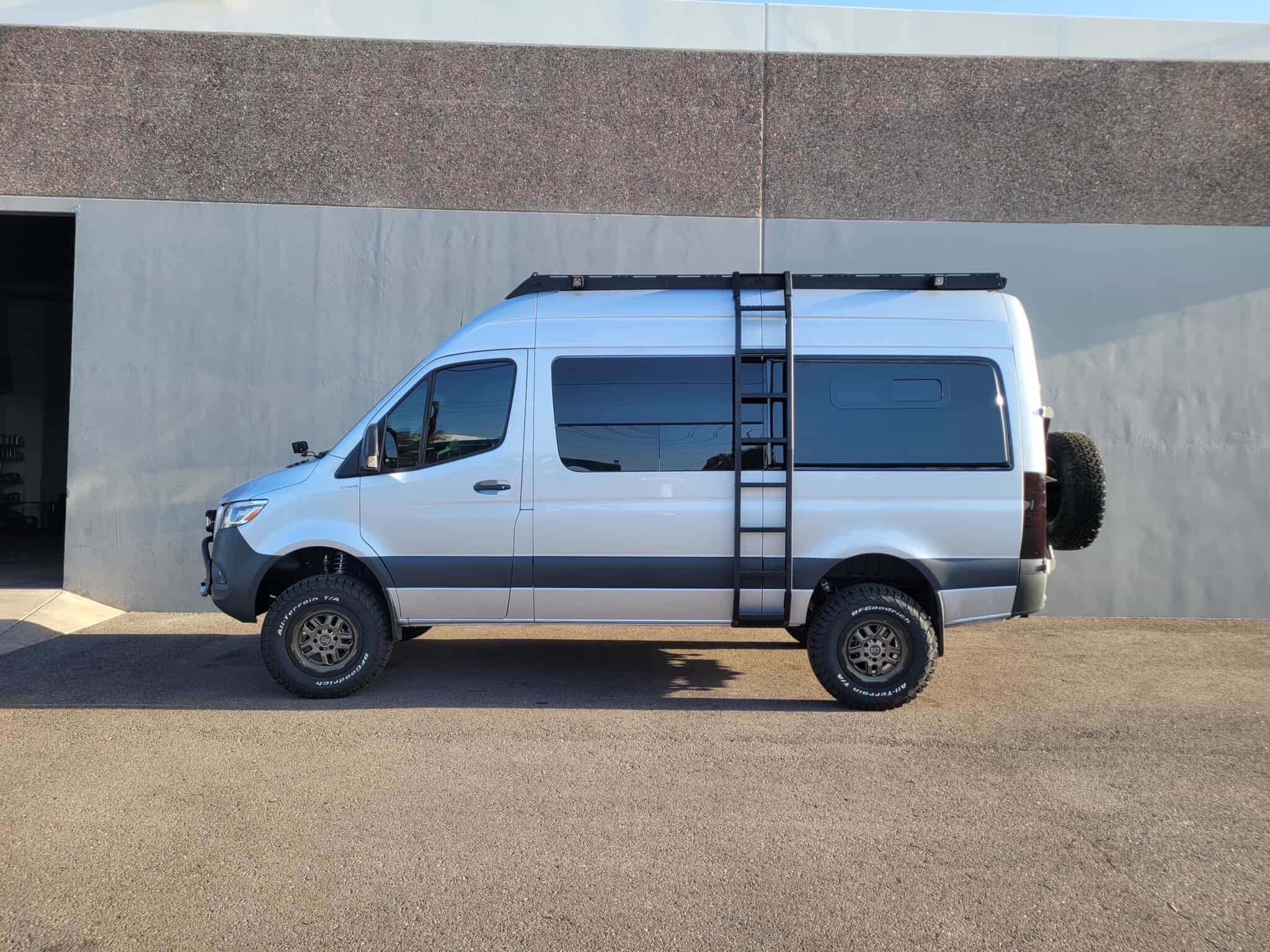 Custom Mercedes-Benz Sprinter 4×4 - Vanlife Trader