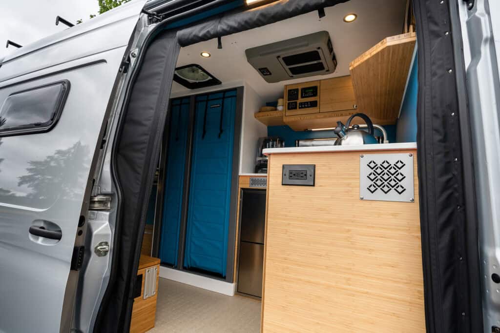 Mercedes Sprinter 4×4, full conversion by Outside Van in 2021 - Vanlife ...