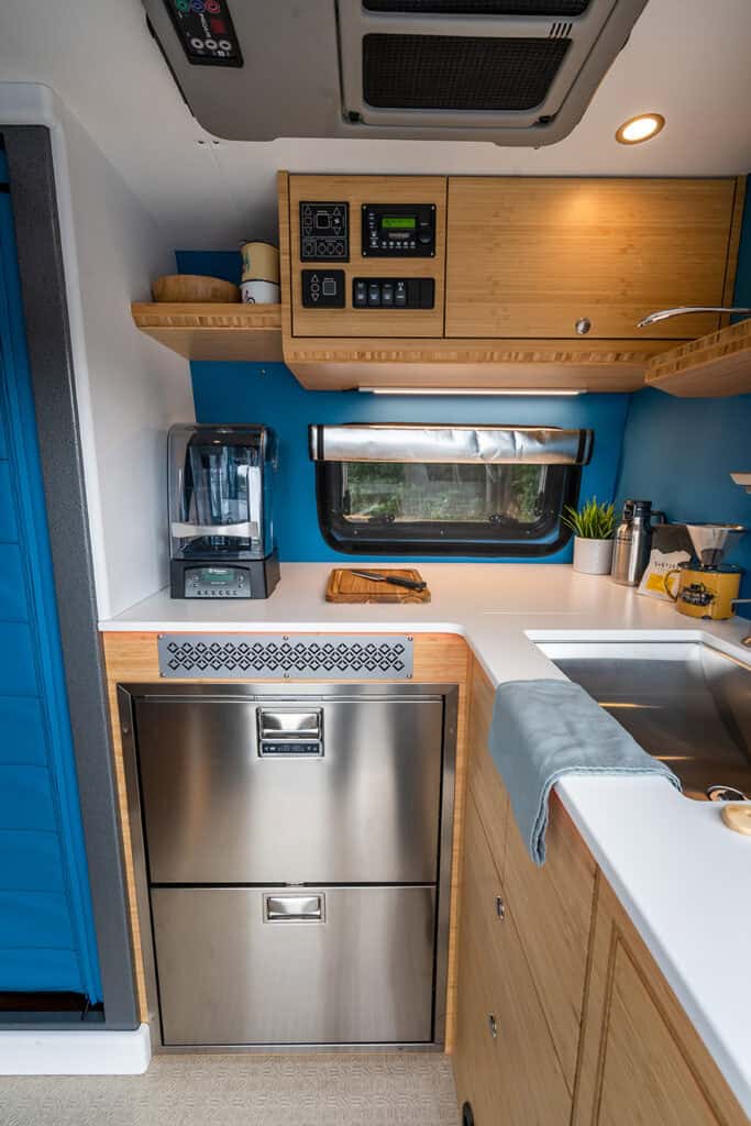 Mercedes Sprinter 4×4, full conversion by Outside Van in 2021 - Vanlife ...