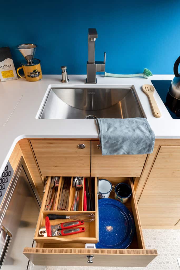 Mercedes Sprinter 4×4, full conversion by Outside Van in 2021 - Vanlife ...