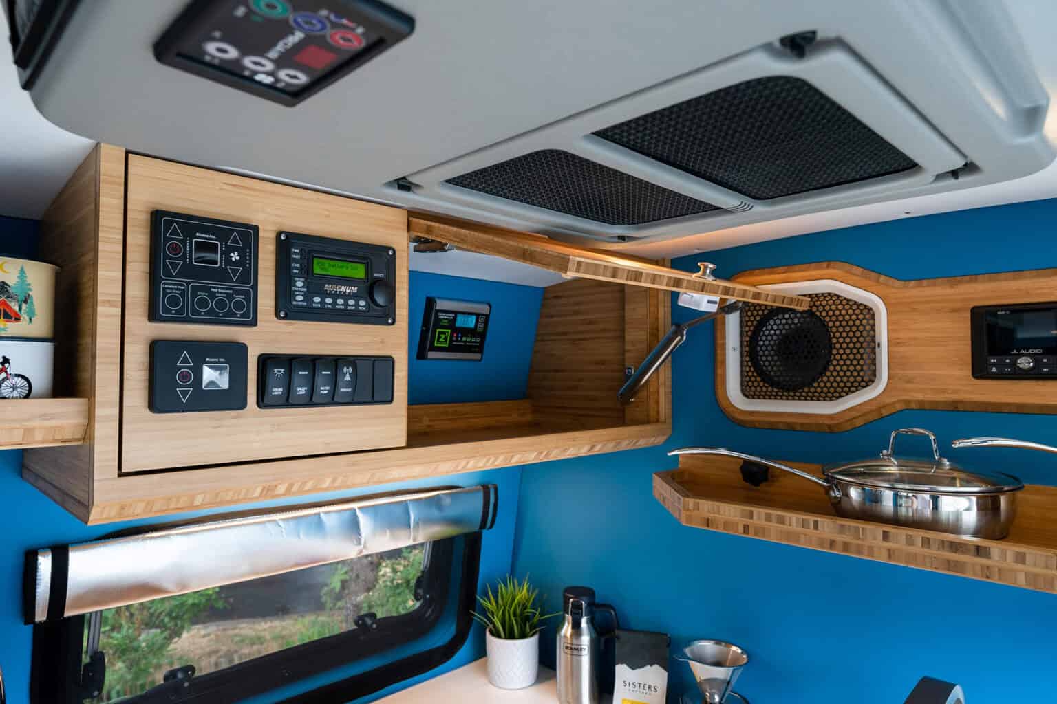 Mercedes Sprinter 4×4, full conversion by Outside Van in 2021 - Vanlife ...