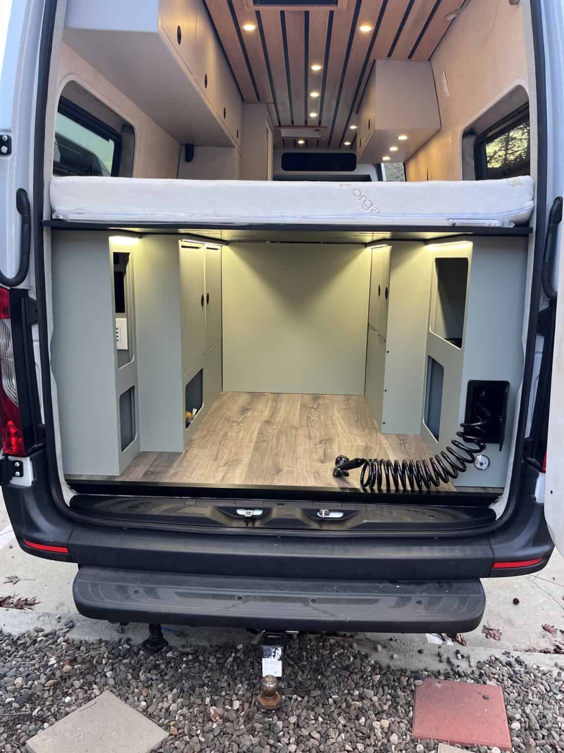 Fully Equipped 2023 Build, Adventure Ready Mercedes Sprinter 170 4×4 ...