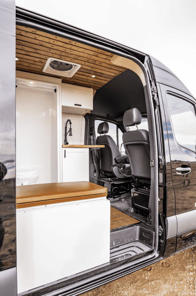 Rossmonster - Vanlife Trader