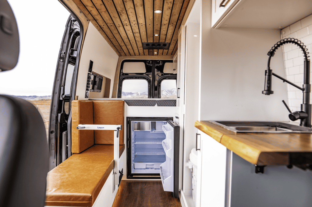 Rossmonster - Vanlife Trader