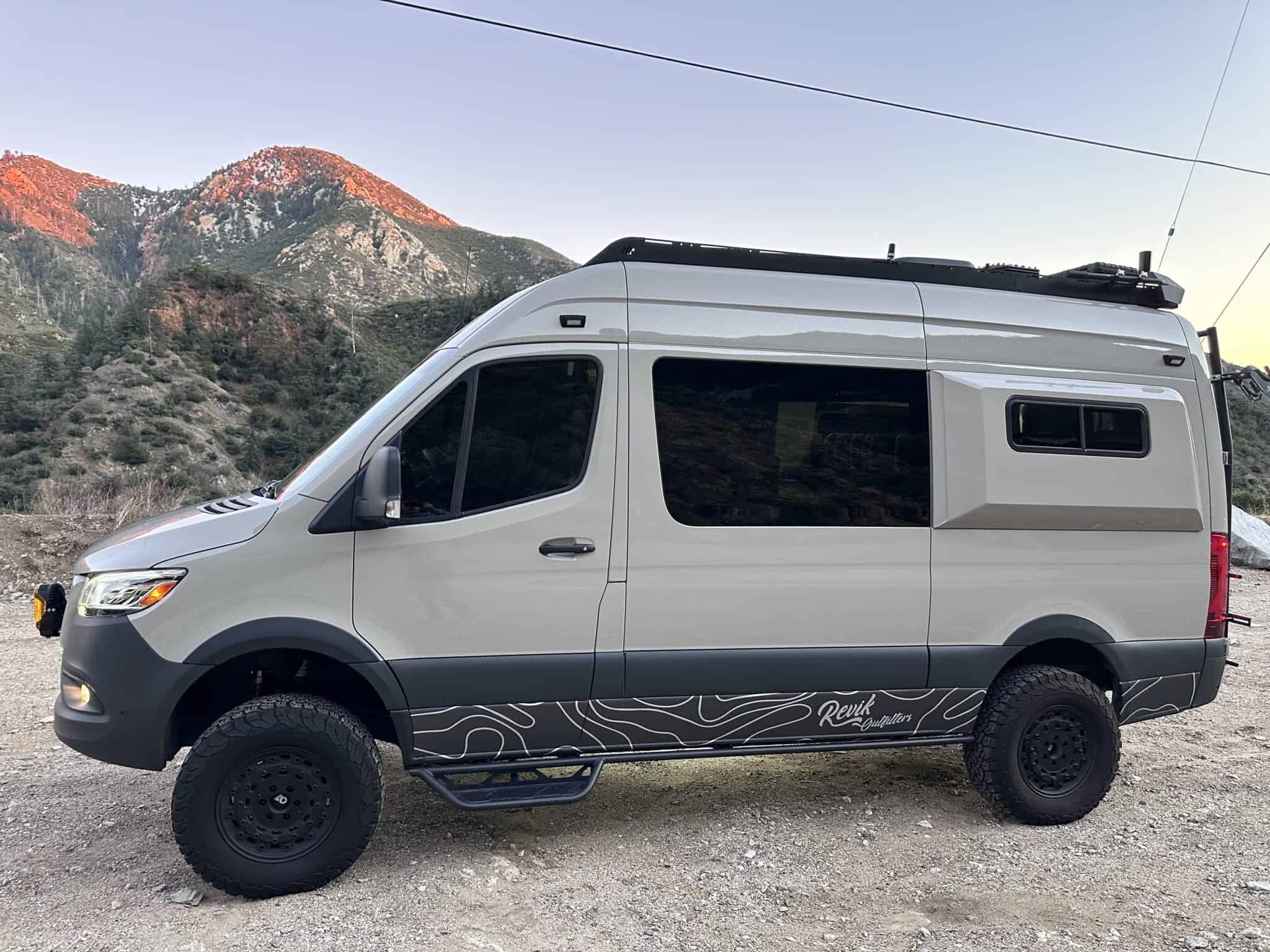 Fully Loaded Option Seat 4 – Sleep 4 – Family Van 4×4 - Vanlife Trader