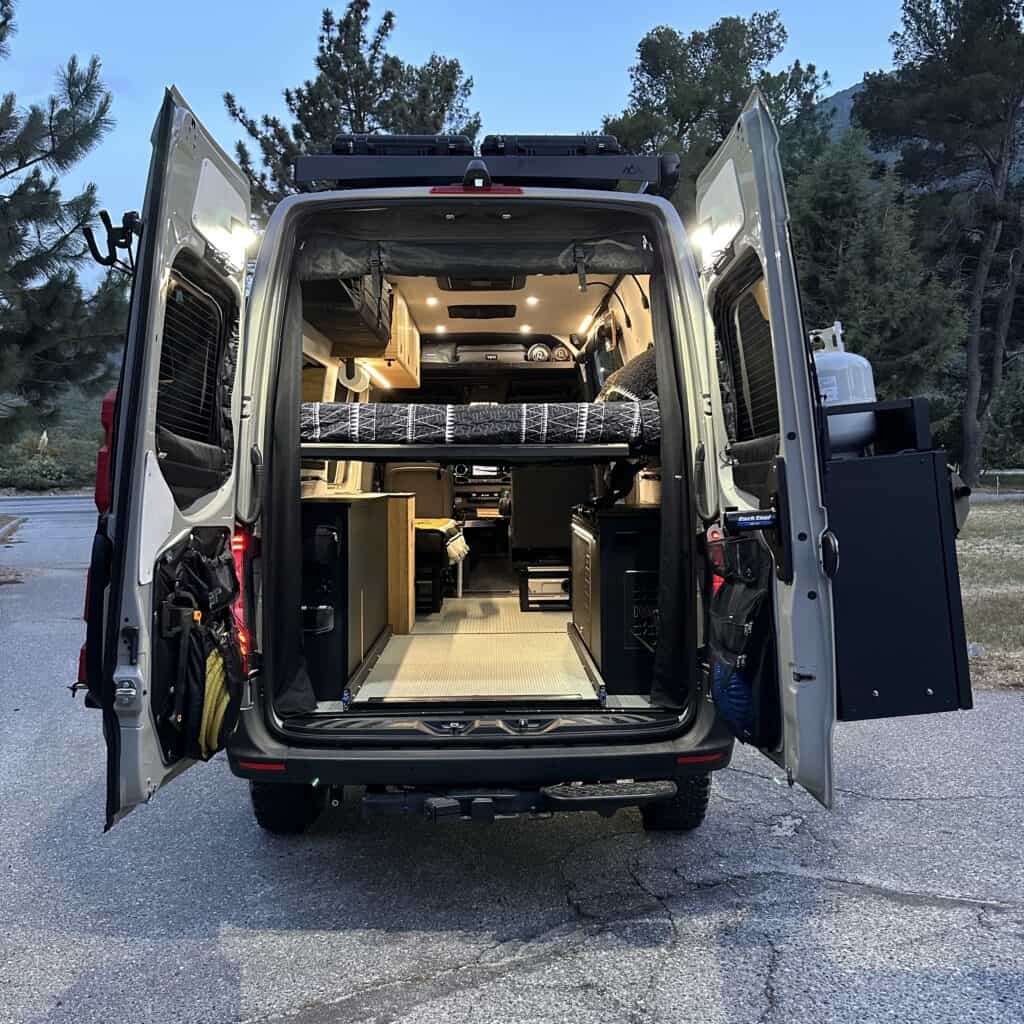 Fully Loaded Option Seat 4 – Sleep 4 – Family Van 4×4 - Vanlife Trader