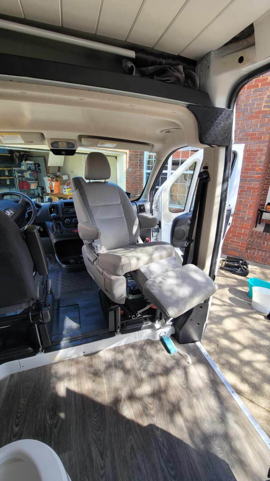 2016 Ram Promaster Family + Dog / Seats 5 / Sleeps 4-5 - Vanlife Trader