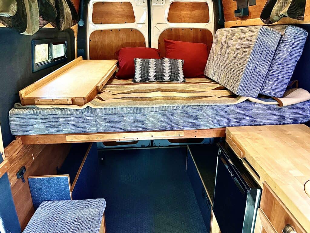 2020 144 Mercedes Sprinter 4×4 - Vanlife Trader