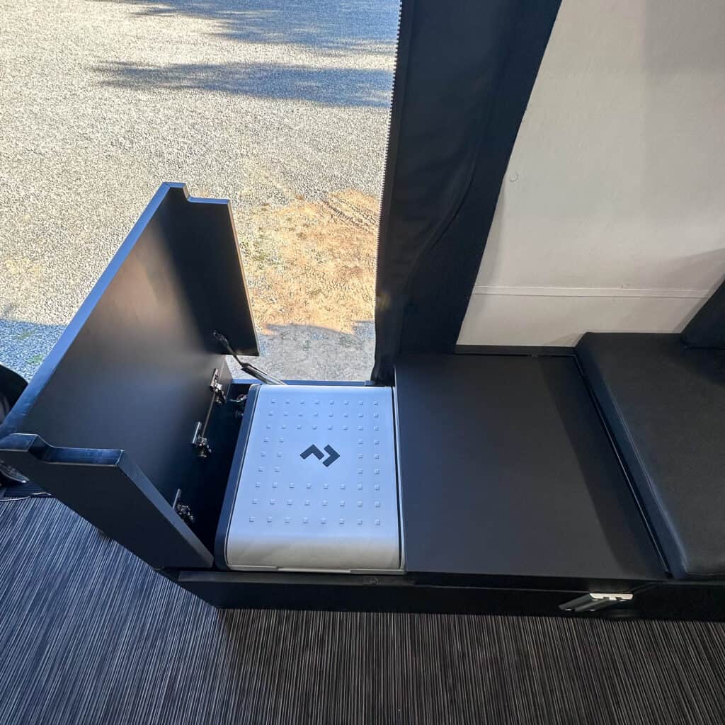 2019 4×4 | Build by TERRA X - Vanlife Trader