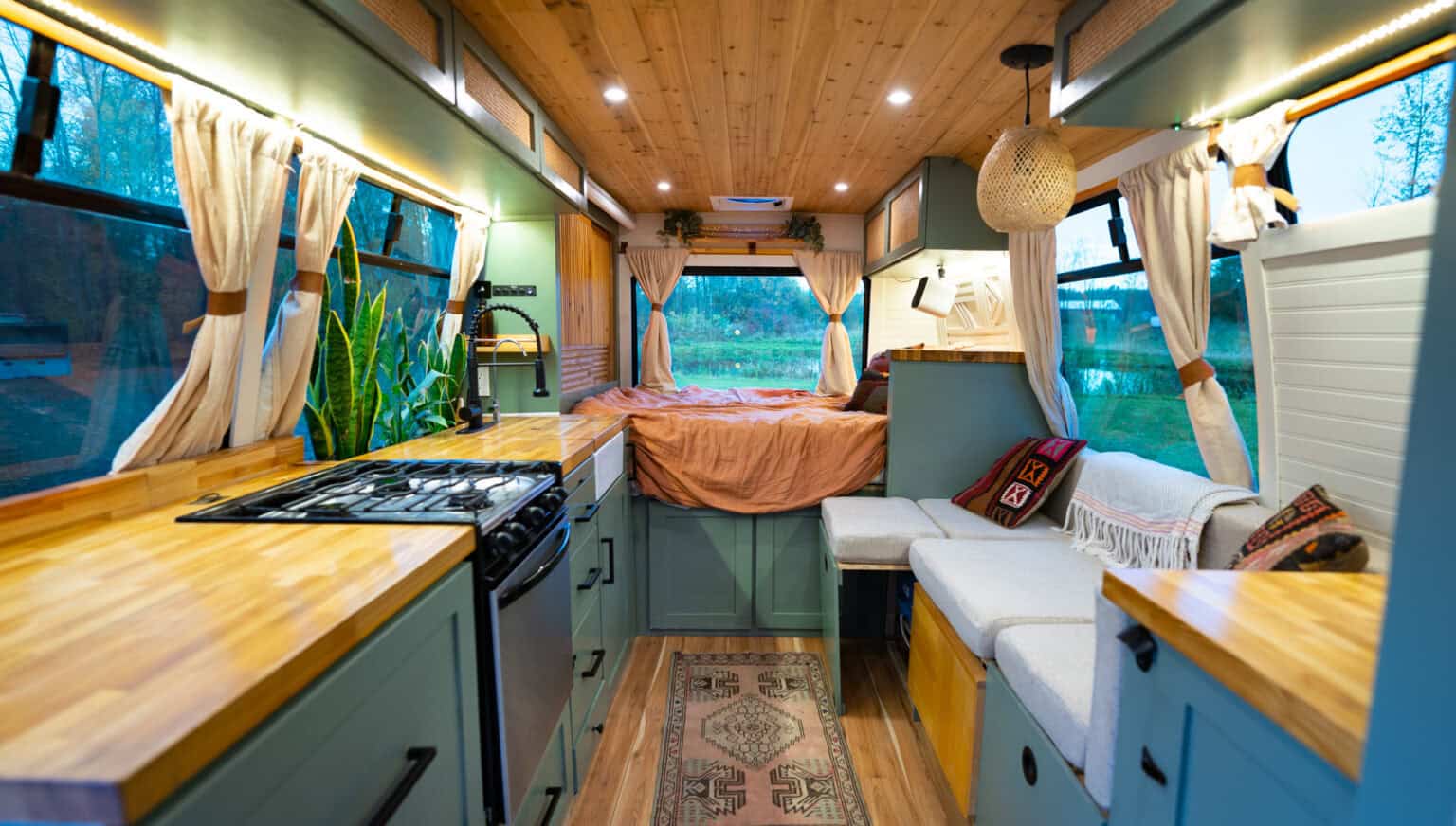 2007 Ford E450 Shuttle Bus Conversion - Vanlife Trader