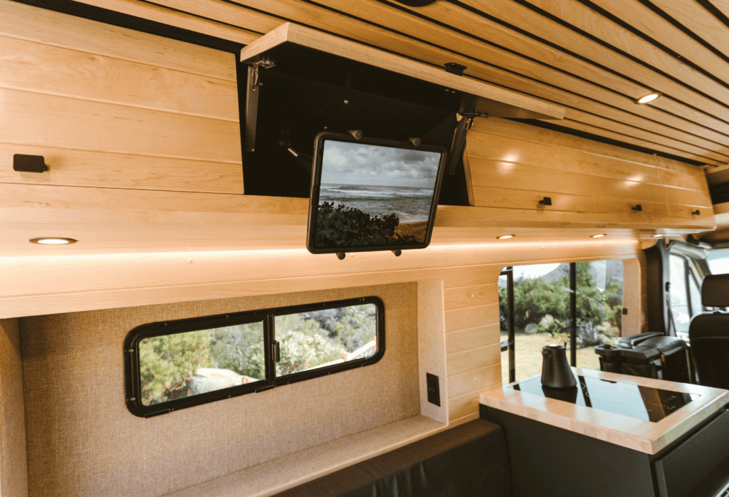 TRANSFERABLE WARRANTIES | 2022 Sprinter 4×4 by Vanspeed - Vanlife Trader