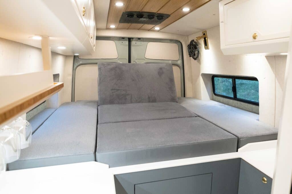 NEW luxury Sprinter 170 w/wet bath - Vanlife Trader
