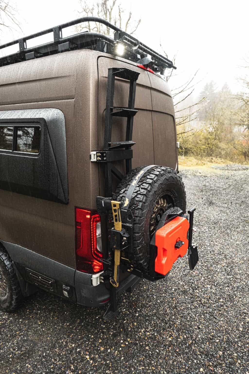 NEW luxury Sprinter 170 w/wet bath - Vanlife Trader